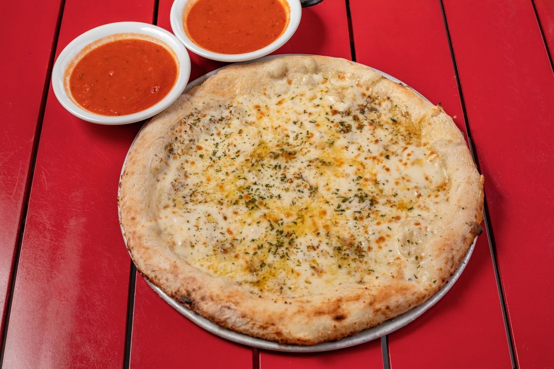 Fire & Stone Italian Pizza Kitchen - Woodstock - 10" Buffalo Chix Combo