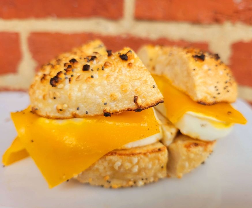 3543 Chestnut Ave - Vegan Raspberry Chocolate Chunk Muffin