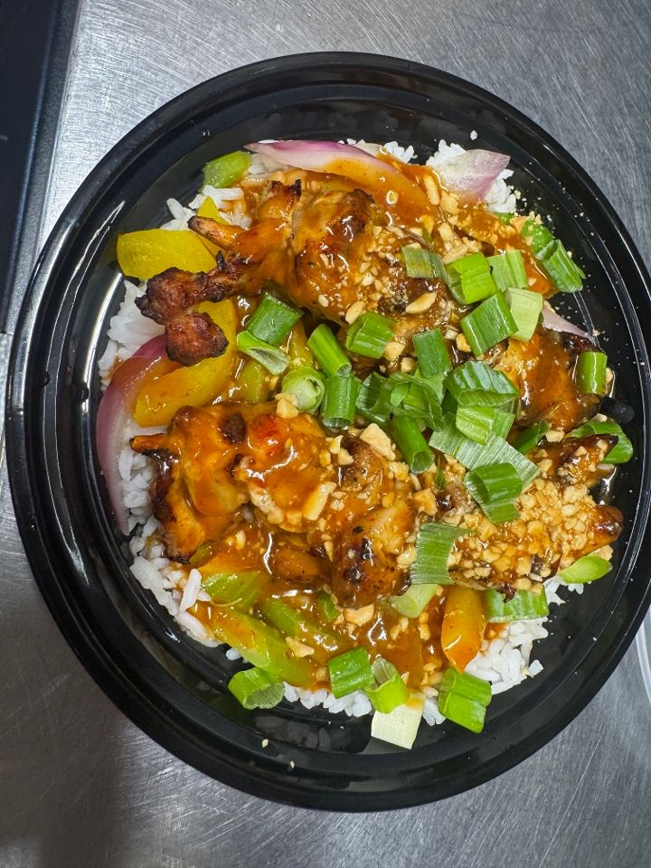 Kate's Food Truck 261 VT rt.15 - Frozen mango Lemonade