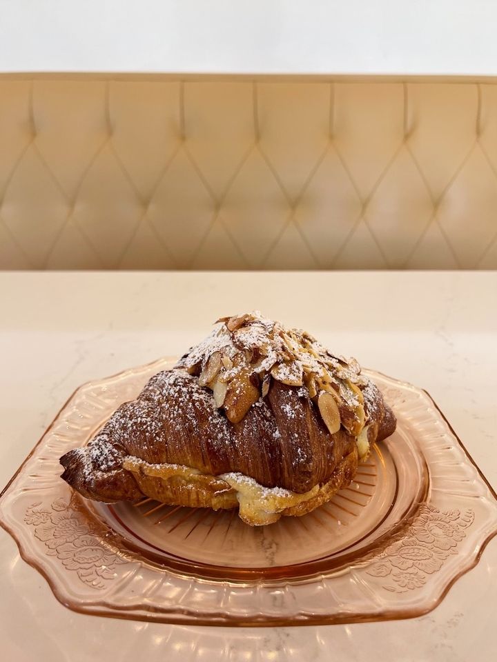 The Bekery Lake Charles - Peppermint Mocha