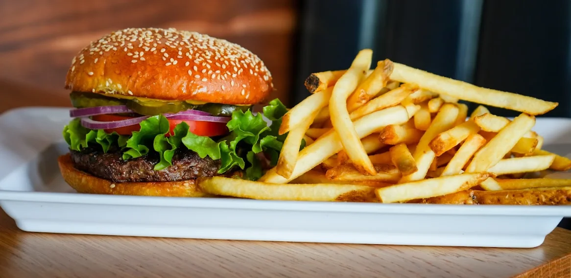 Scotty P's - Best Burgers, Chicken, Salads & Unique Desserts