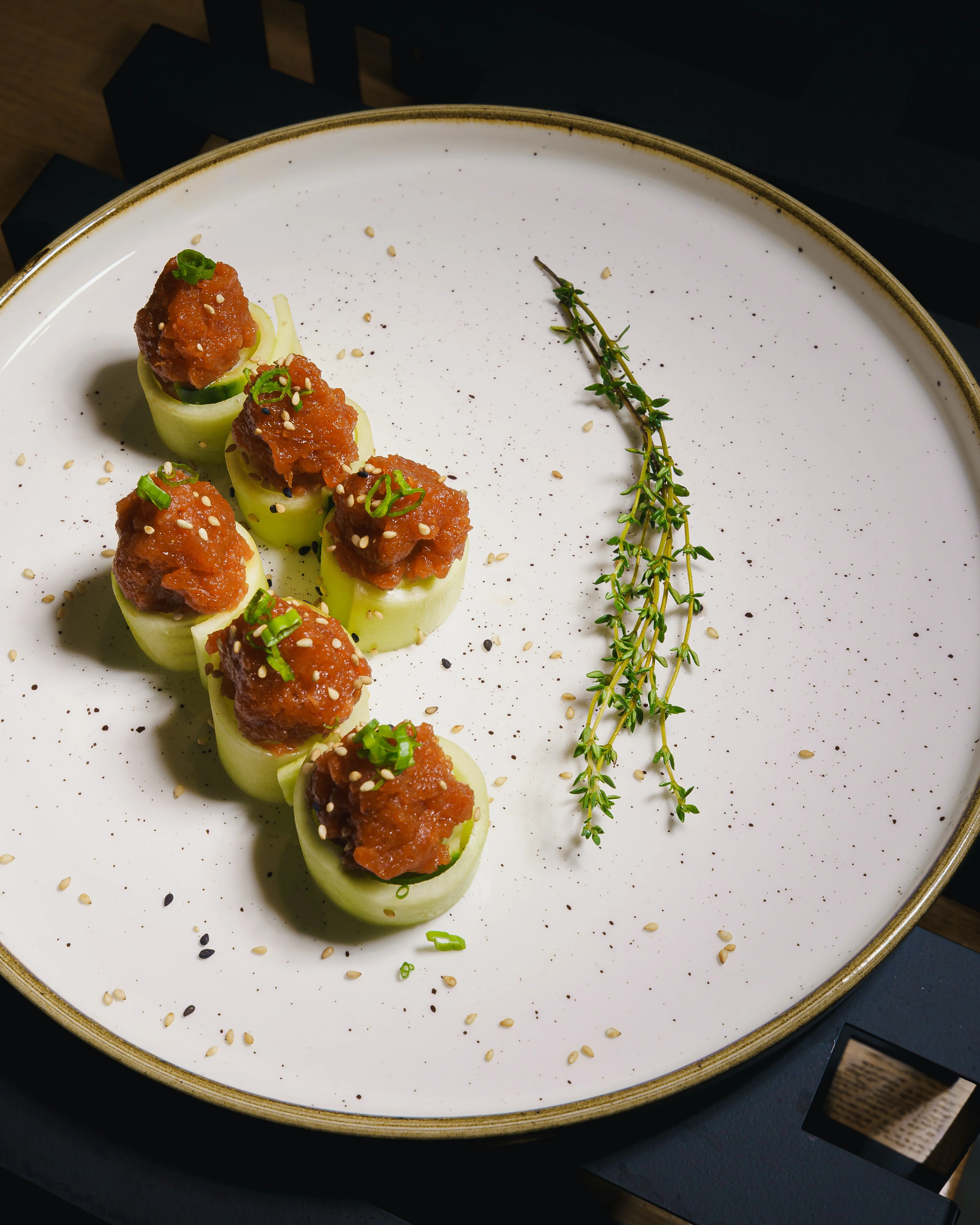 8551 Connecticut Avenue - Yellowtail Scallions Roll