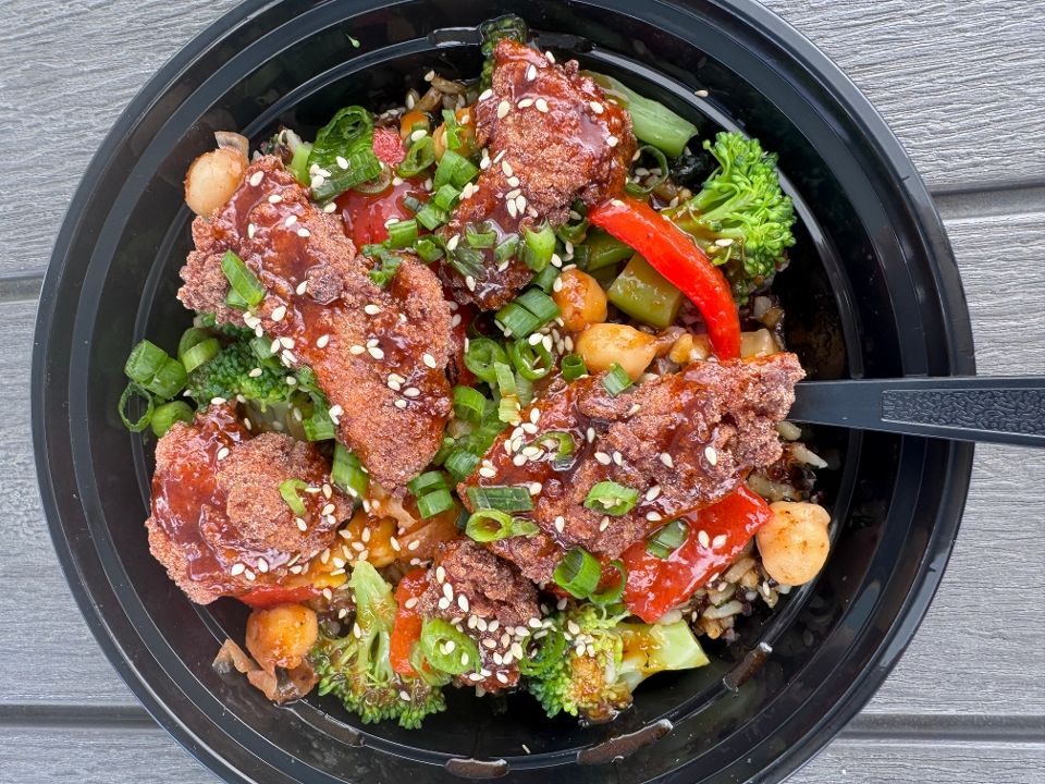 Kate's Food Truck 261 VT rt.15 - Side house-made honey mustard