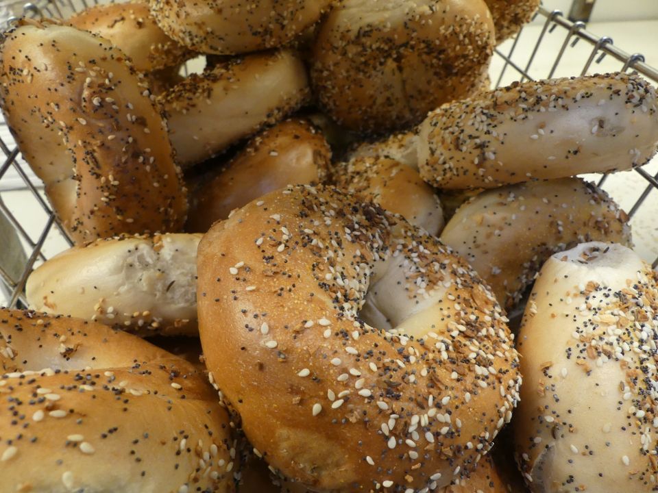 Order Online | Flakowitz Bagels, Pastries & Deli Favorites