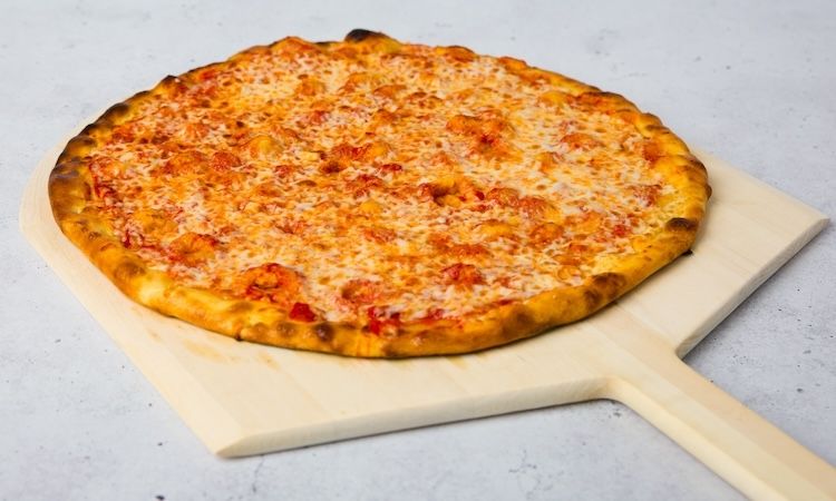 Cannoli Kitchen - Test Kitchen - 12'' Chicken Bacon Ranch Pizza