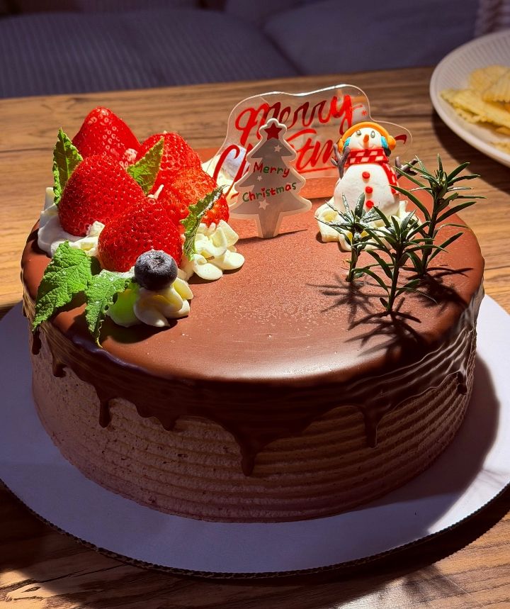 One Bite Cafe 4th - Lake Forest Park - Dubai Marshmallow Cookie