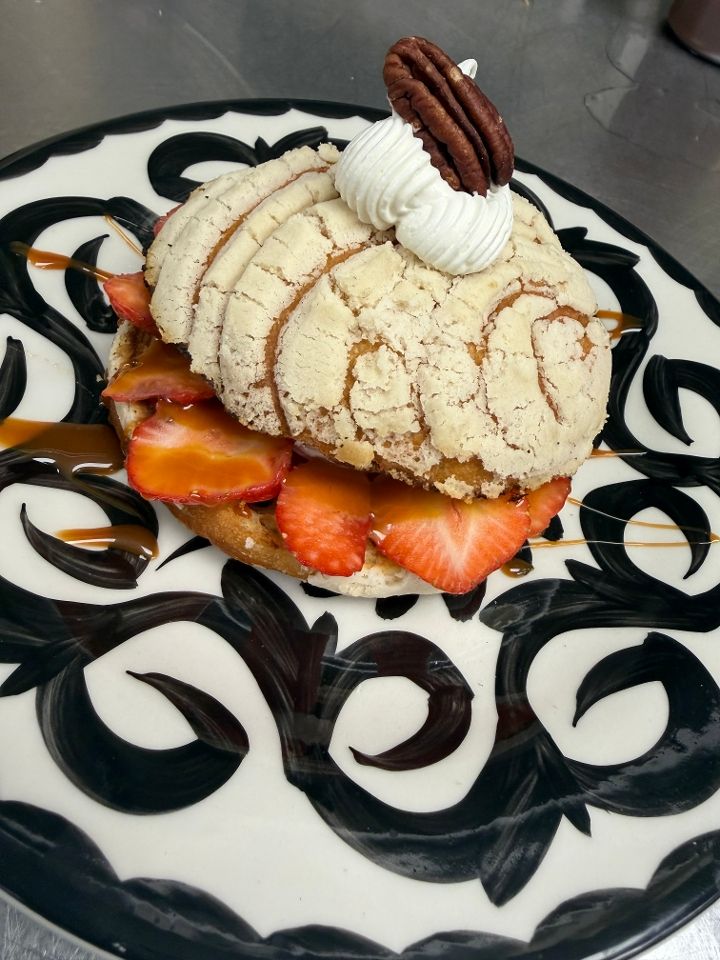 500 Paredes Line Road - Caldo Tlalpeño