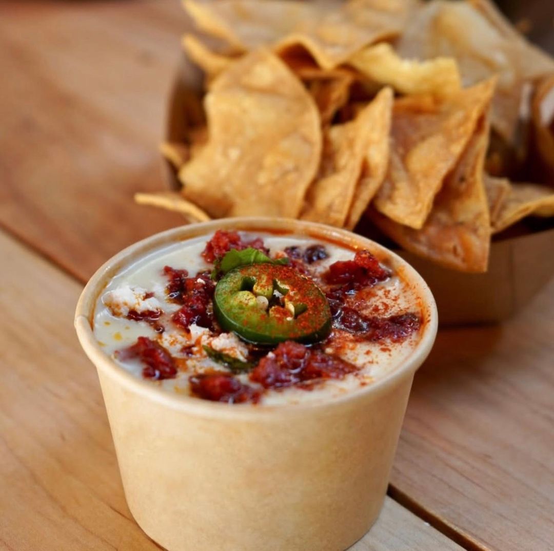 Funchos Westhampton 127 Main Street - Miel Y Masa