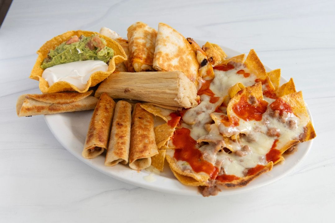 La Ruleta Mexican Restaurant 1931 broadway ave - STREET MACHOMAN BURRITO
