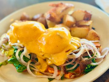 Bill's Cafe - King Road - House Chopped Salad