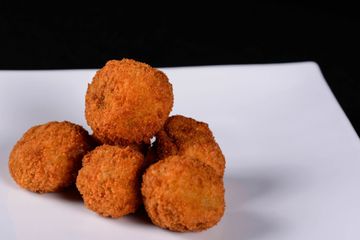 Pizzazios Pizza Wadsworth - Medium Chicken Foldover