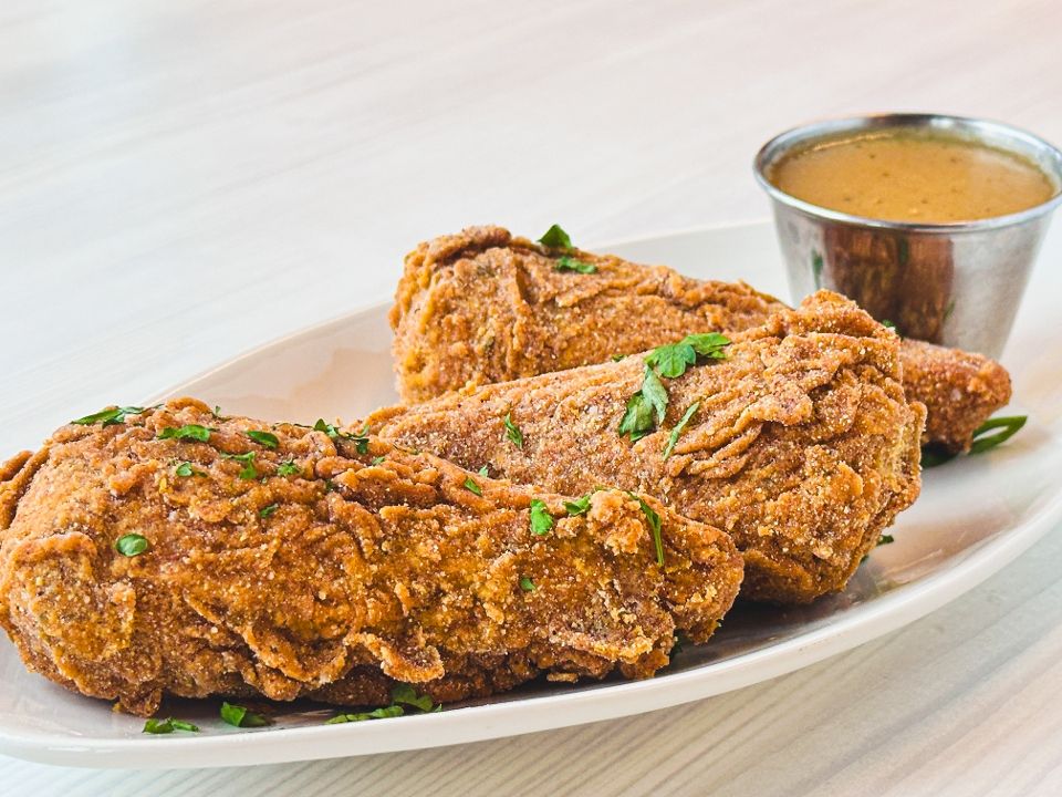 Syracuse - Sassy Fried Chicken Sandwich