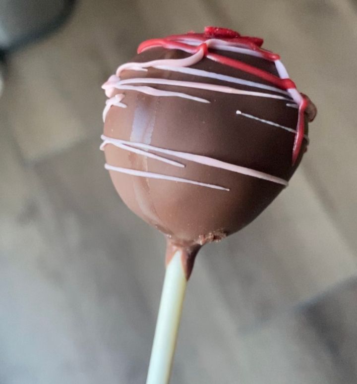 The Peppered Pig - Decorated 4-inch Chocolate Mousse Cake