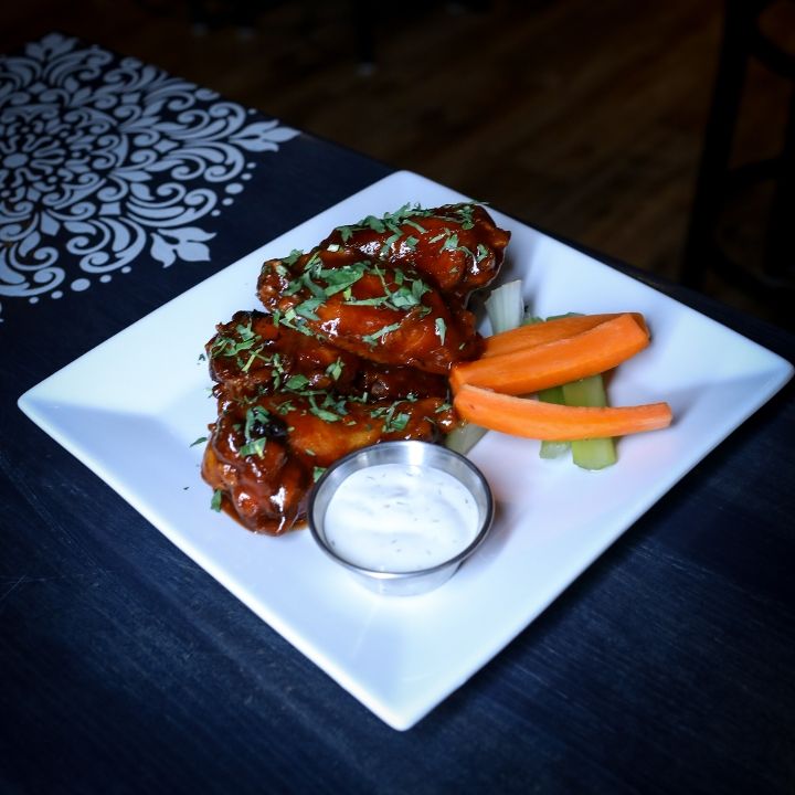 V14 Street Lounge | Toast