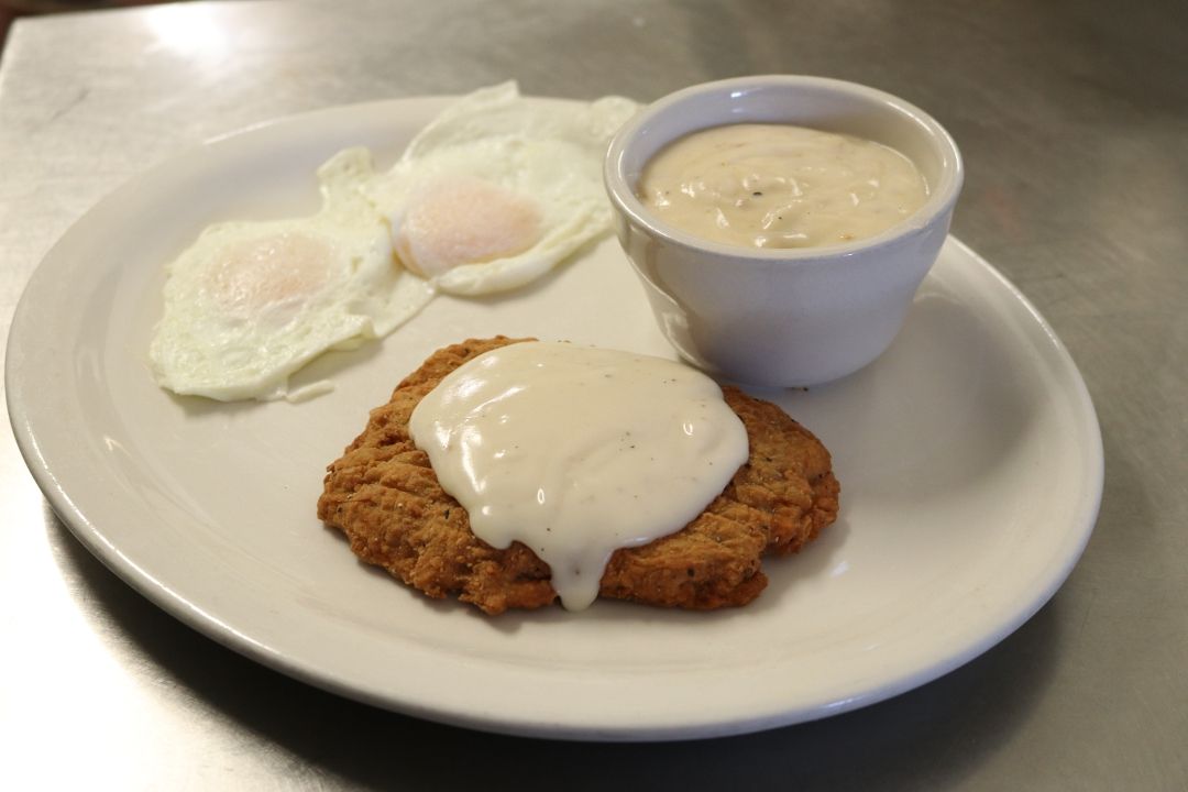 Spah Grill Searcy 1608 Beebe Capps Expressway - QUESO DIP