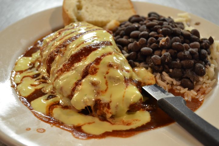 Louie's Latino American Kitchen - Bacon & Cheese Omelette