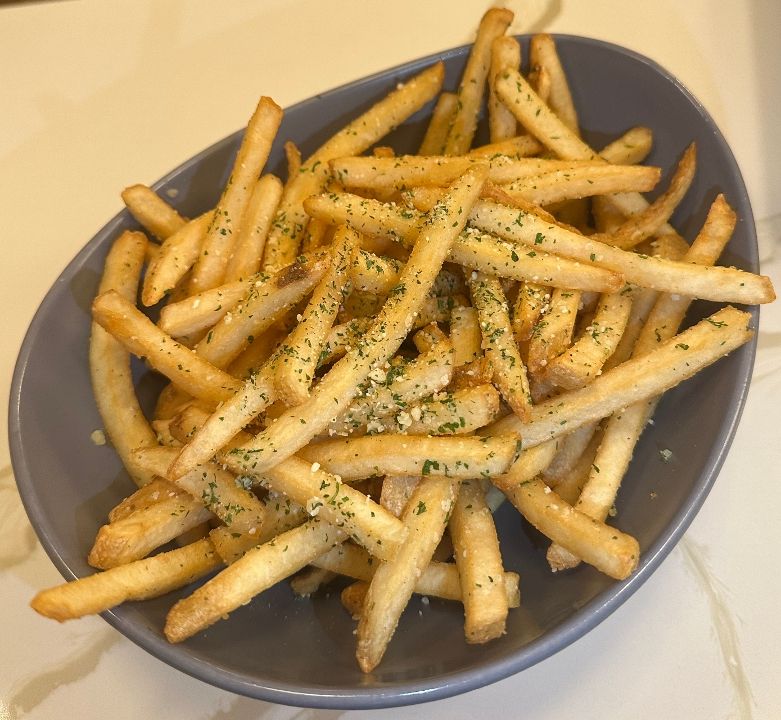 The Loft Frankfort | Toast