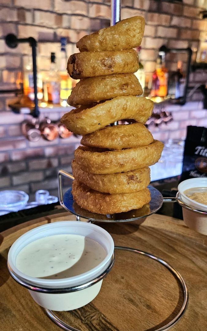 Niles, IL - Lake Shore Luau Stuffed 8 slices