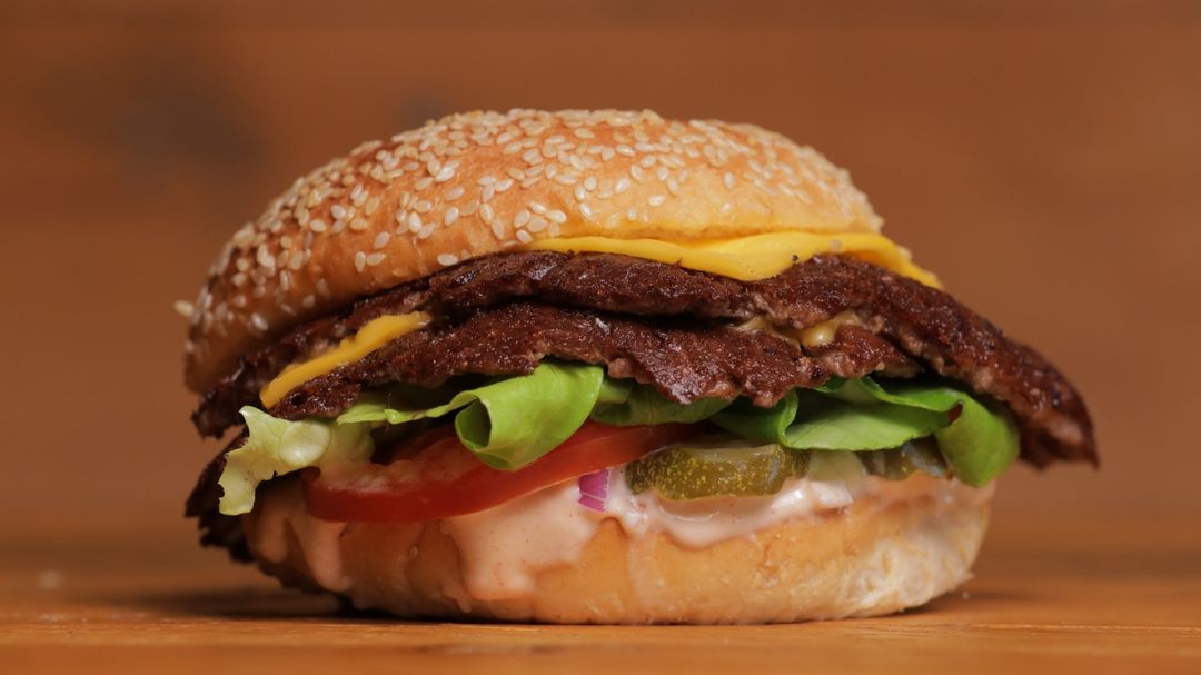 Valley Burger Co. Eau Claire | Toast