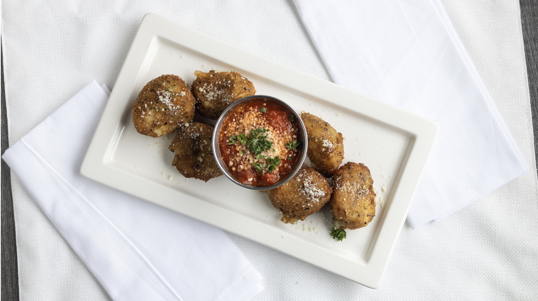 JoJo Carloni's Italian Restaurant & Pizzeria - Lunch Pesto Cream