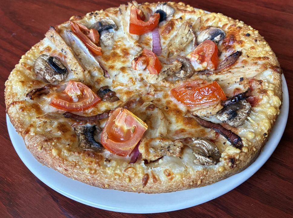 8" Personal Garlic Chicken | Smoky Mountain Pizza