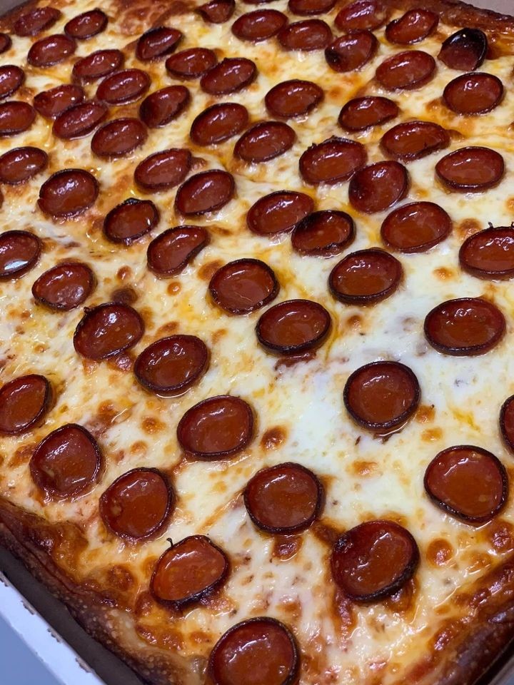 The Buffalo Pizza Beast - Wally's Wing Deal