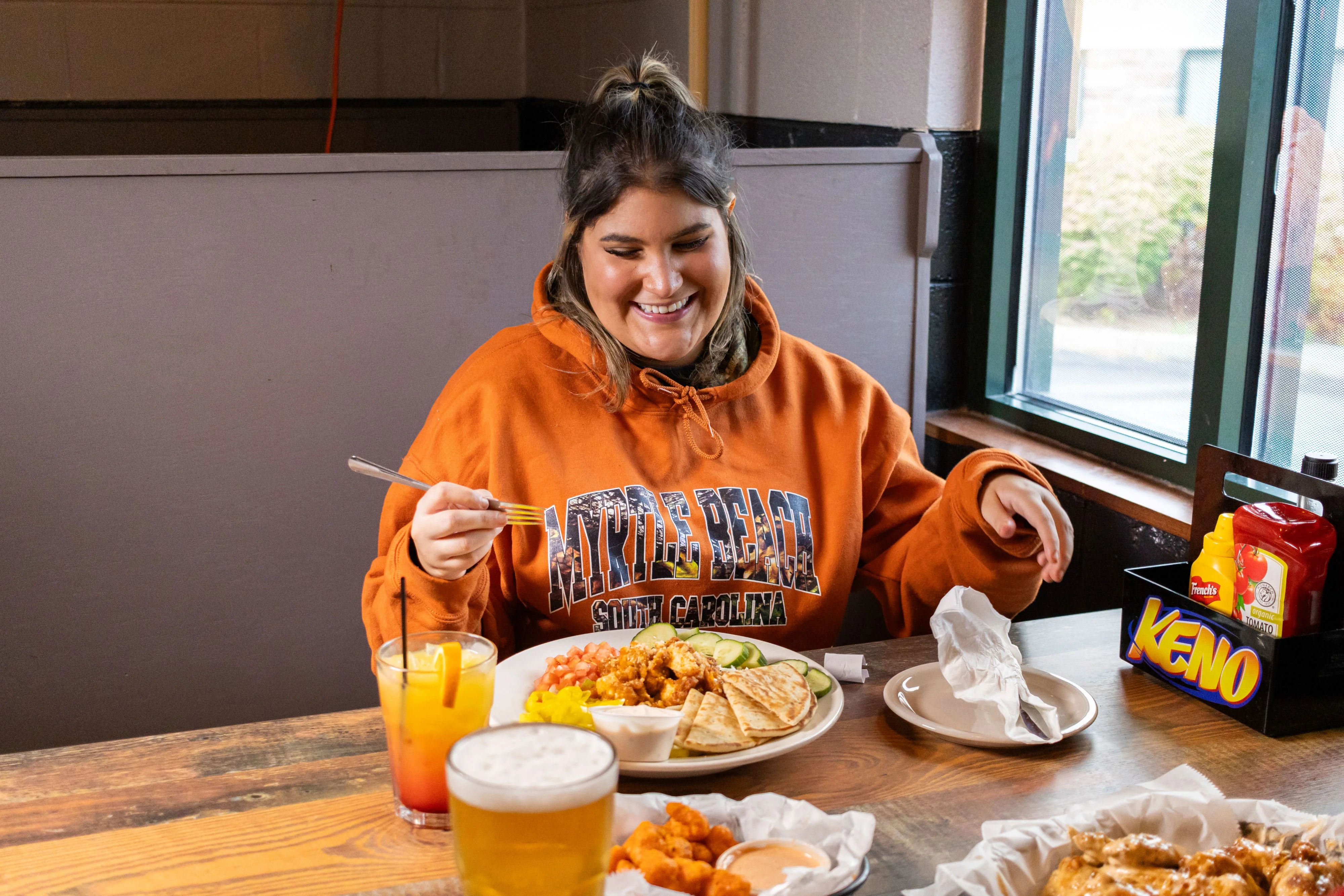 Sports Bars & Wings in the Akron, OH Metro Area