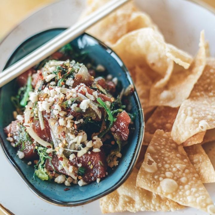 Wonderland Ocean Pub | Toast