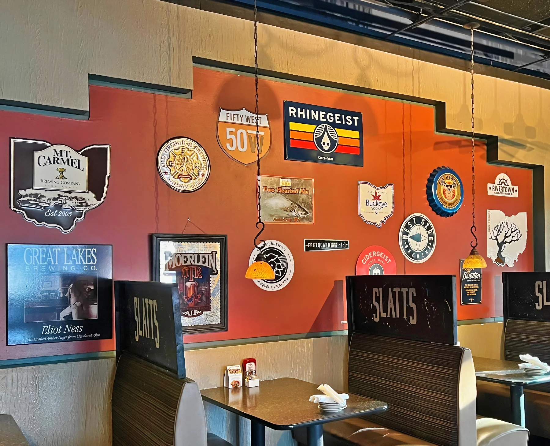 Slatts Pub & Grill Blue Ash