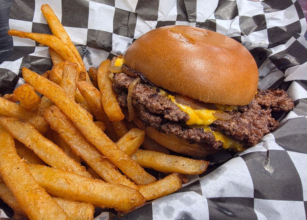 Five Bros Grill 2119 Airline Dr Suite 900 | Toast