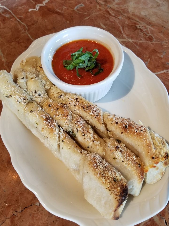 Pizzeria Fondi - Tacoma 2515 N Proctor - Pizzaiolo