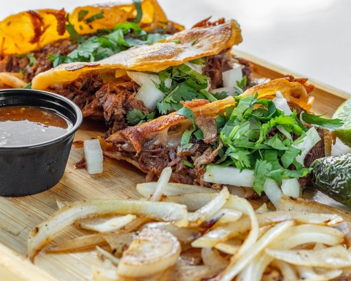 10391 CORKSCREW COMMONS DR - Special Lunch #4