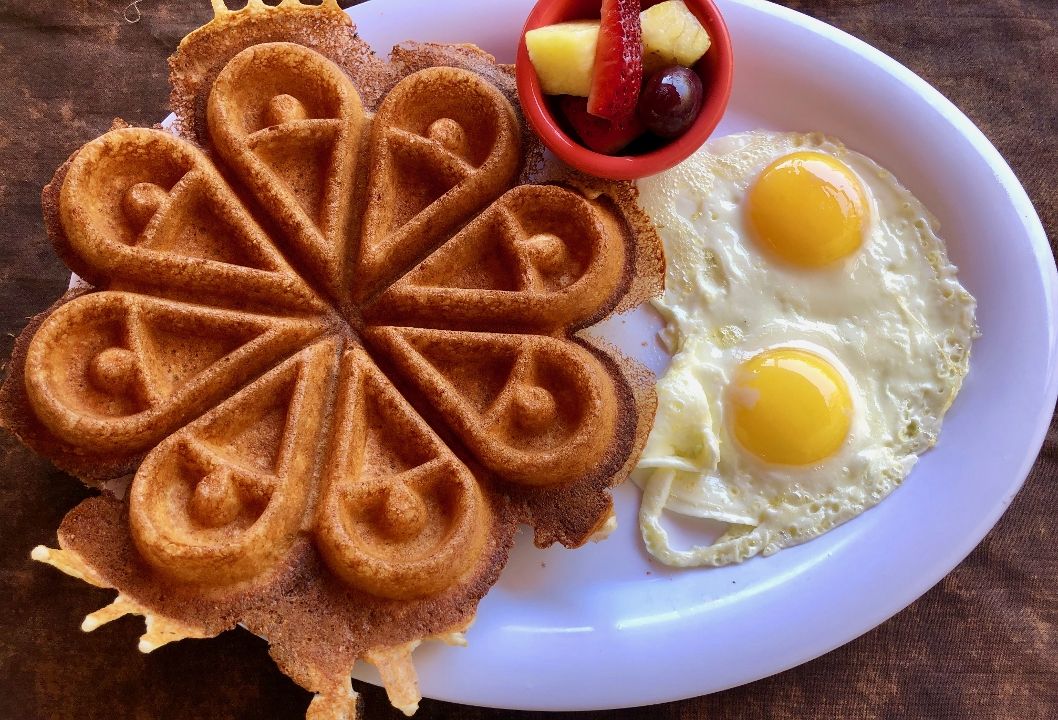 Waffle & Egg | Skillets