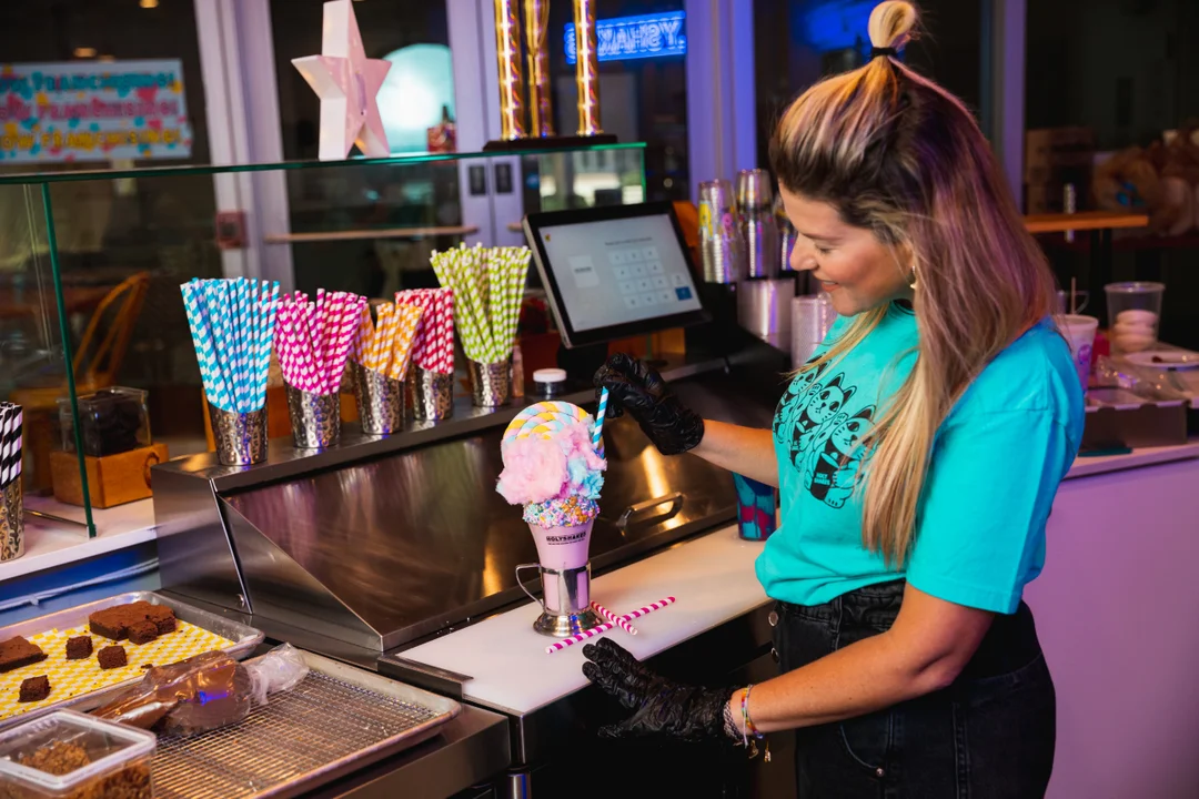 HOLYSHAKES - HOLYSHAKES