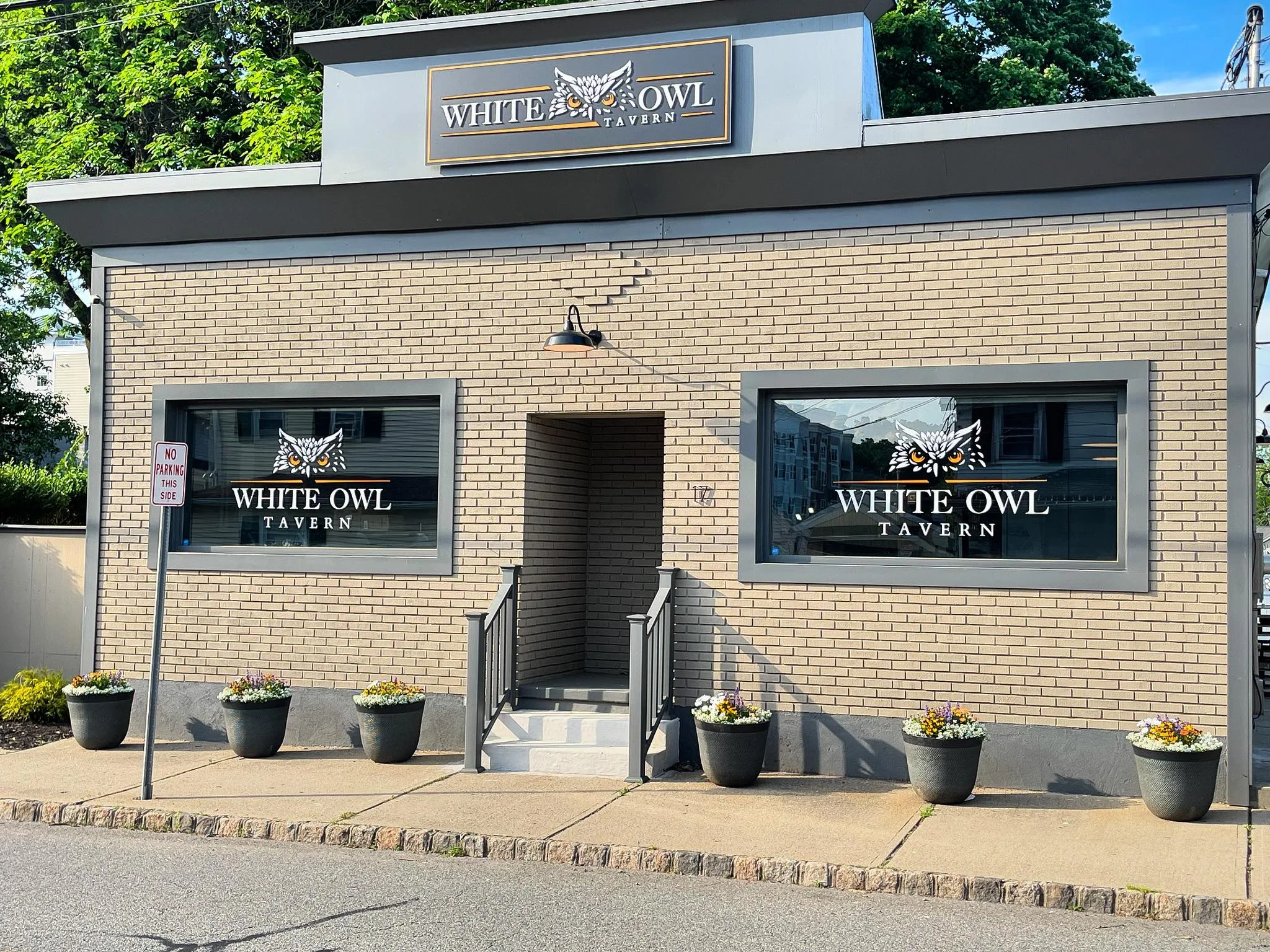 White Owl Tavern - Hangman