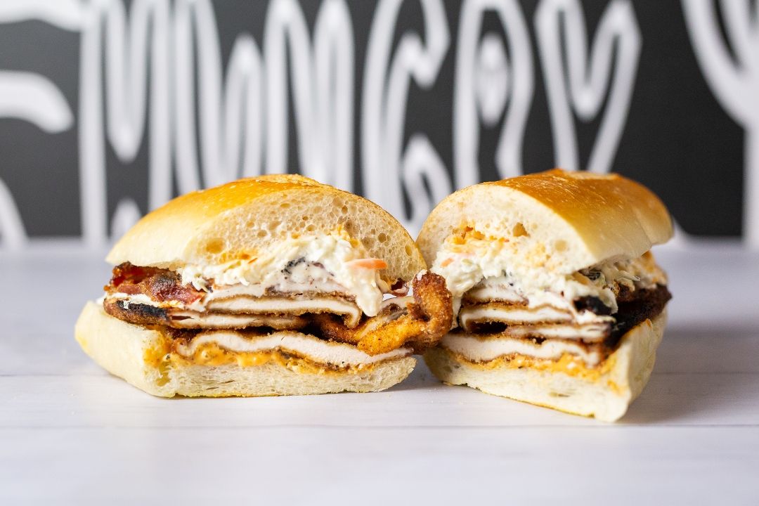 Tony Boy's Sandwich House - Montville - Calzone