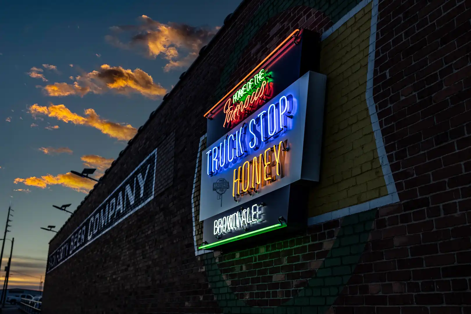 200 N 6TH STREET - Italian pils