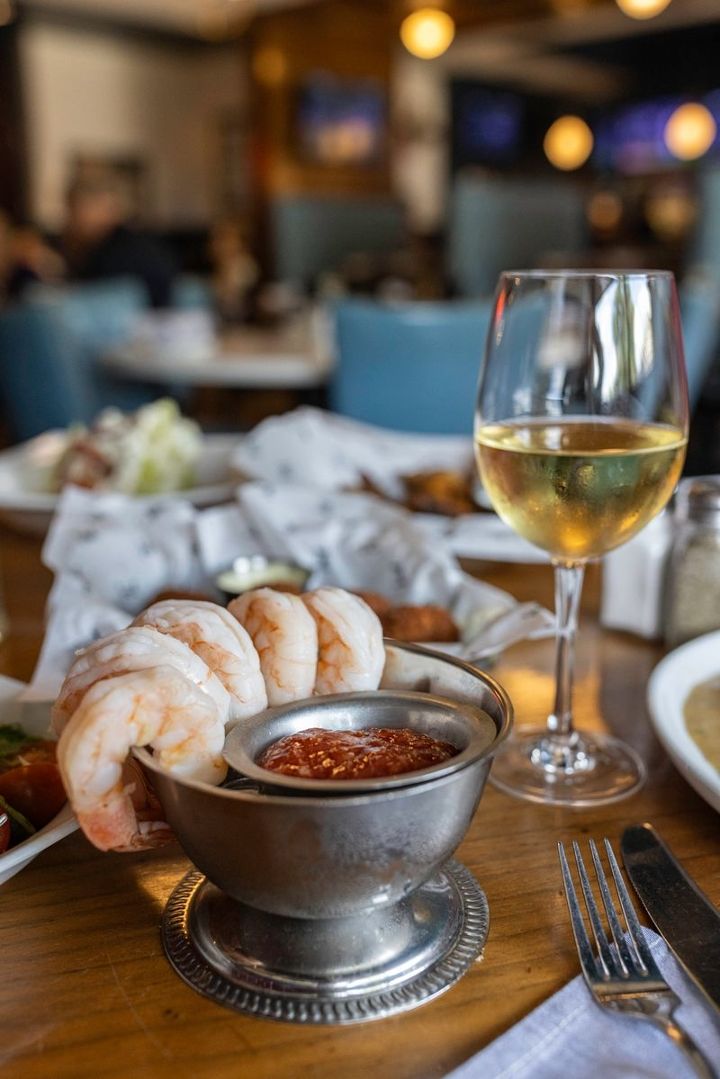 The League Kitchen & Tavern 807-League Bee Cave - Hunt & Ryde Red Blend BT