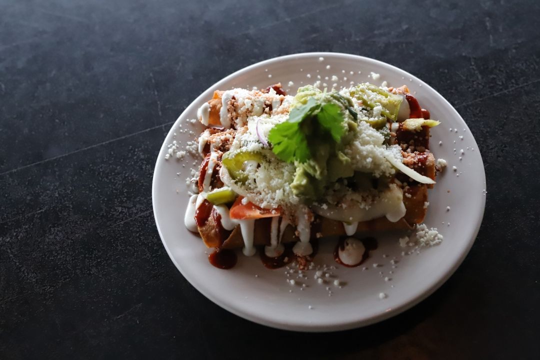 Pablo y Pablo - LESCHI - BEEF BIRRA