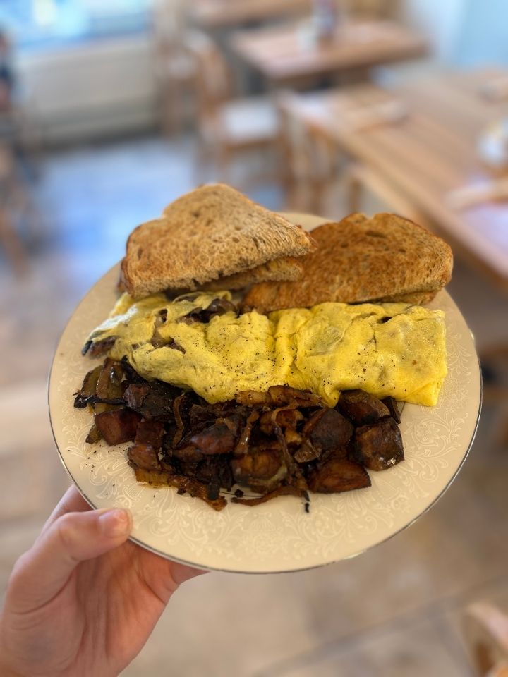 Minnows 416 Higgins Avenue | Toast