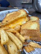 Dunks Bar & Grill 510 Chicago Avenue | Toast