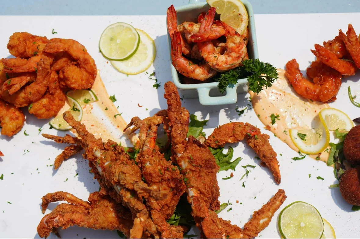 3555 Dorchester Rd - Seafood Alfredo