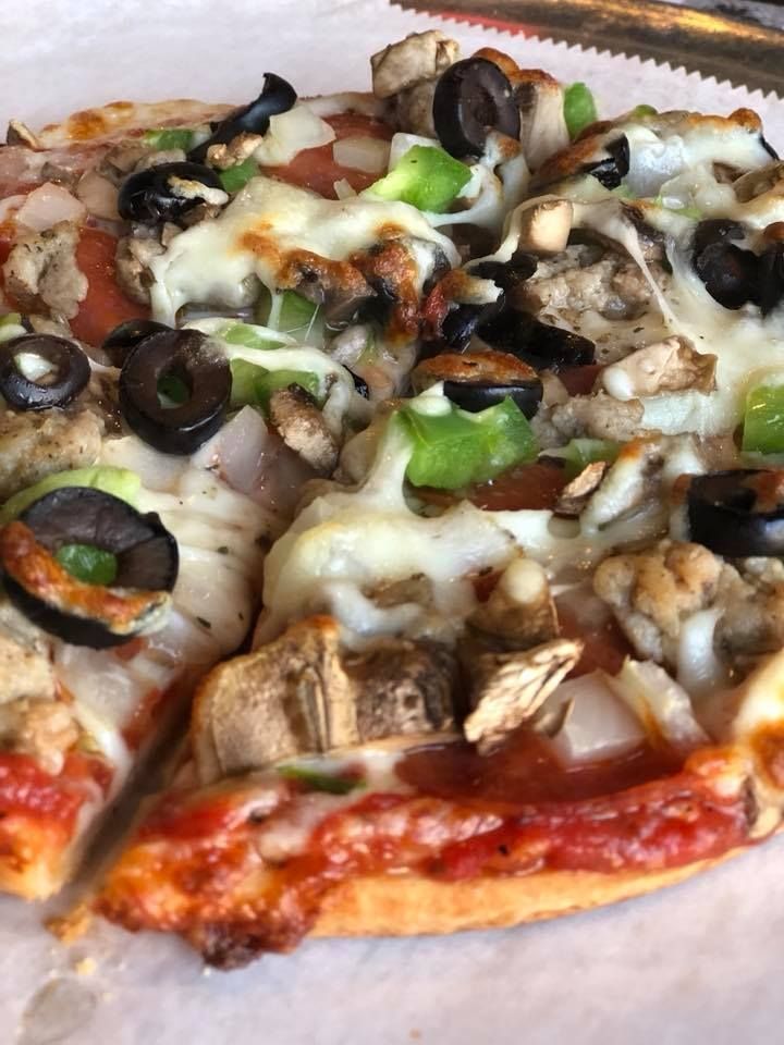 Pizza 51 South - Olathe 200 South Kansas Avenue - Chicken Crunch Salad