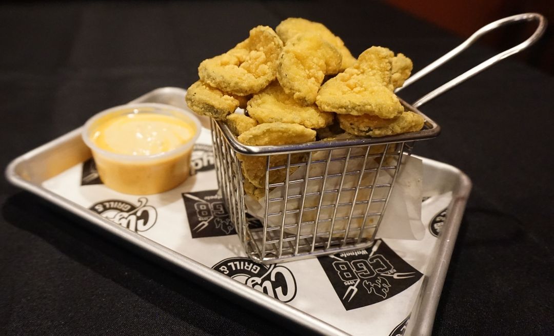 Clyde's Grill & Bar - smoked wings