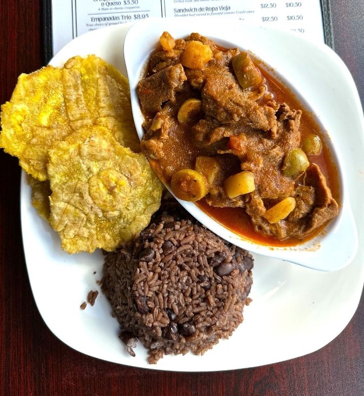 Candela Cuban Cafe - Sandwich de Bistec