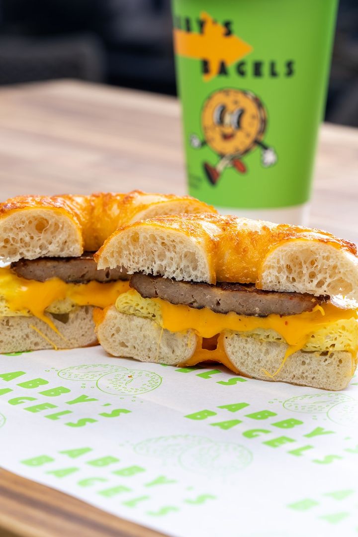 Abby's Bagels - Holy Kombucha Guavas + Dragon Probiotic Tea