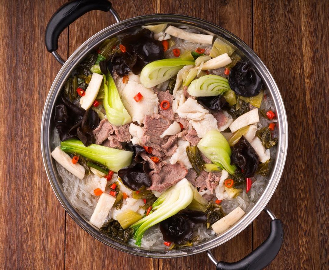 Chinatown - 小椒豆豉鲜全鱼 Pot Roasted Black Bean Tilapia