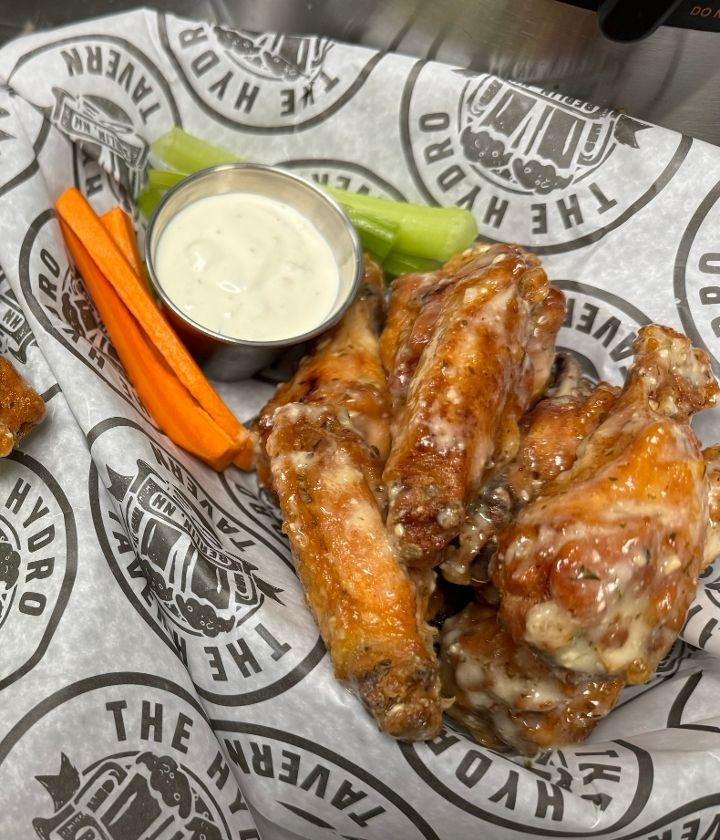 THE HYDRO TAVERN - Taco pizza