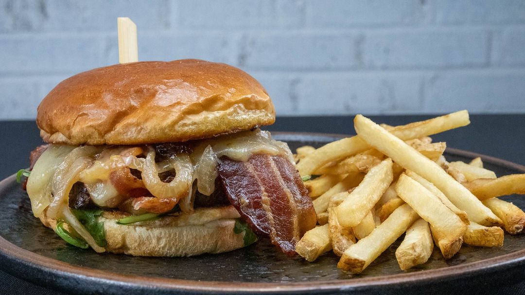 BYOB | 423 Main Bar Grill & Rooftop