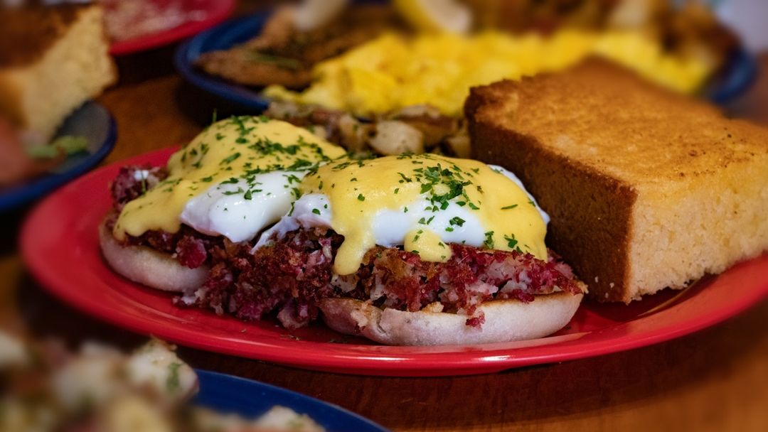 Chourico Hash Benedict Light | Persy's Place